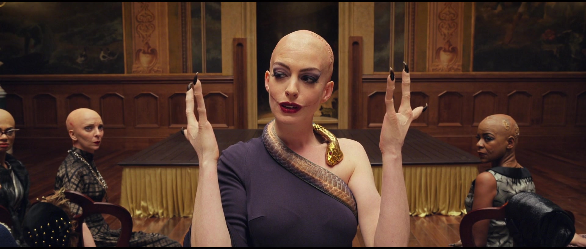 Screen Captures - 0304 - Anne Hathaway Fan Gallery